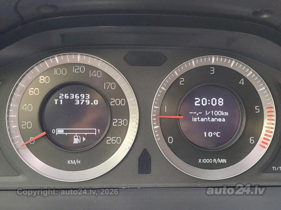 Volvo S60 2010 Tallina, ar dzinēja tilpumu 2.40 L un nobraukumu 265 tūkst. km par 8100 €, foto 16 vietnē AUTOMOTO.COM.LV