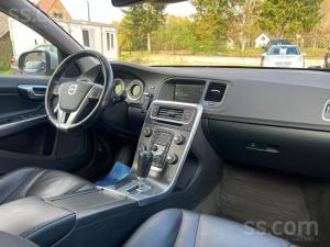 Volvo S60 2010 Kuldīga, ar dzinēja tilpumu 2.00 L un nobraukumu 341 tūkst. km par 5790 €, foto 13 vietnē AUTOMOTO.COM.LV