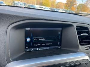 Volvo S60 2010 Kuldīga, ar dzinēja tilpumu 2.00 L un nobraukumu 341 tūkst. km par 5790 €, foto 18 vietnē AUTOMOTO.COM.LV