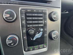 Volvo S60 2010 Kuldīga, ar dzinēja tilpumu 2.00 L un nobraukumu 341 tūkst. km par 5790 €, foto 20 vietnē AUTOMOTO.COM.LV