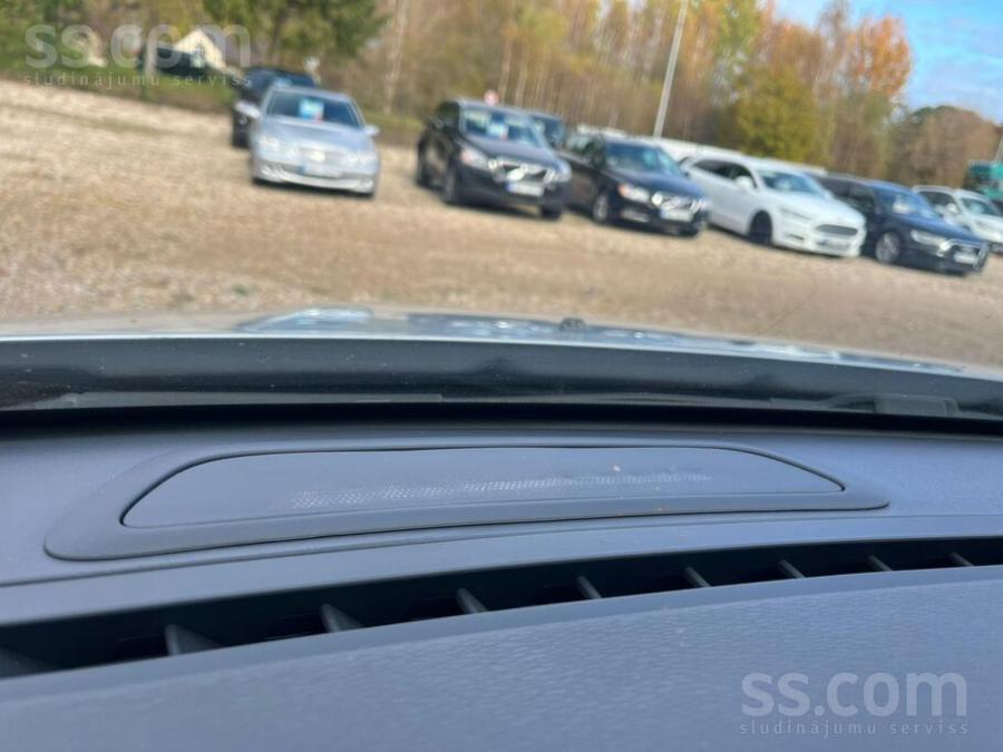 Volvo S60 2010 Kuldīga, ar dzinēja tilpumu 2.00 L un nobraukumu 341 tūkst. km par 5790 €, foto 26 vietnē AUTOMOTO.COM.LV
