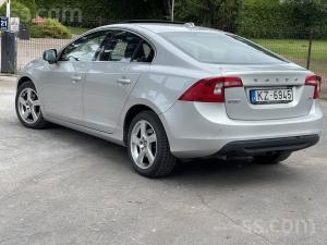 Вольво С60 2010 в Юрмала, объемом двигателя 2.00 л и пробегом 0 тыс. км за 3850 €, фото 3 на AUTOMOTO.COM.LV