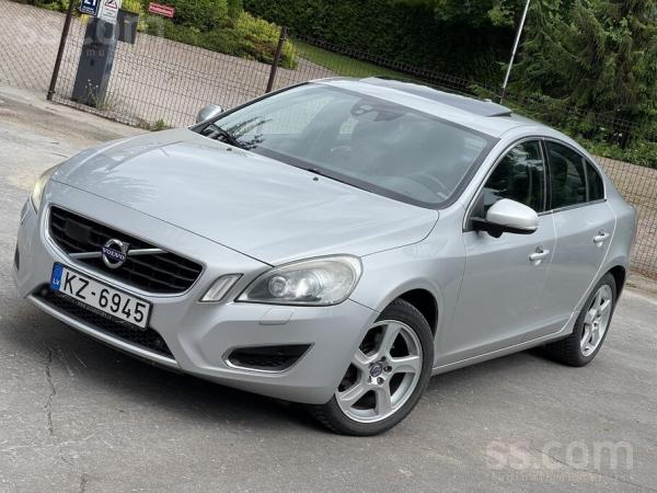 Volvo S60 2010 Jūrmala, ar dzinēja tilpumu 2.00 L un nobraukumu 0 tūkst. km par 3850 €, foto 1 vietnē AUTOMOTO.COM.LV