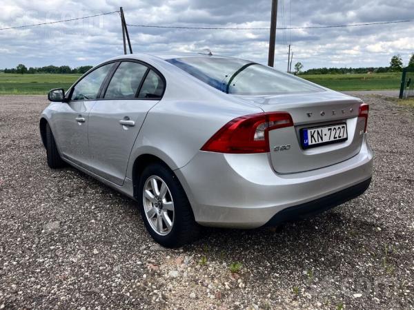 Volvo S60 2010 Talsi, ar dzinēja tilpumu 2.00 L un nobraukumu 0 tūkst. km par 4450 €, foto 2 vietnē AUTOMOTO.COM.LV