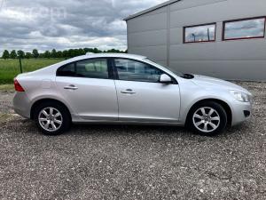 Volvo S60 2010 Talsi, ar dzinēja tilpumu 2.00 L un nobraukumu 0 tūkst. km par 4450 €, foto 5 vietnē AUTOMOTO.COM.LV