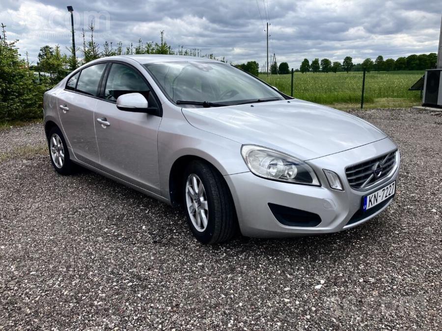 Volvo S60 2010 Talsi, ar dzinēja tilpumu 2.00 L un nobraukumu 0 tūkst. km par 4450 €, foto 6 vietnē AUTOMOTO.COM.LV