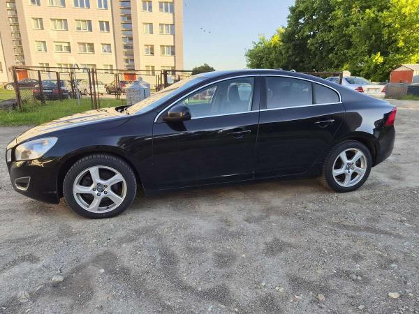 Вольво С60 2010 в Кельме, объемом двигателя 1.98 л и пробегом 388 тыс. км за 4600 €, фото 2 на AUTOMOTO.COM.LV