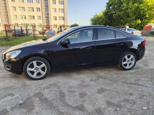 Volvo S60 2010 Kelmė, ar dzinēja tilpumu 1.98 L un nobraukumu 388 tūkst. km par 4600 €, foto 3 vietnē AUTOMOTO.COM.LV