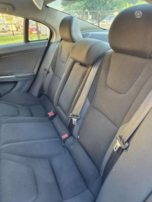 Volvo S60 2010 Kelmė, ar dzinēja tilpumu 1.98 L un nobraukumu 388 tūkst. km par 4600 €, foto 12 vietnē AUTOMOTO.COM.LV
