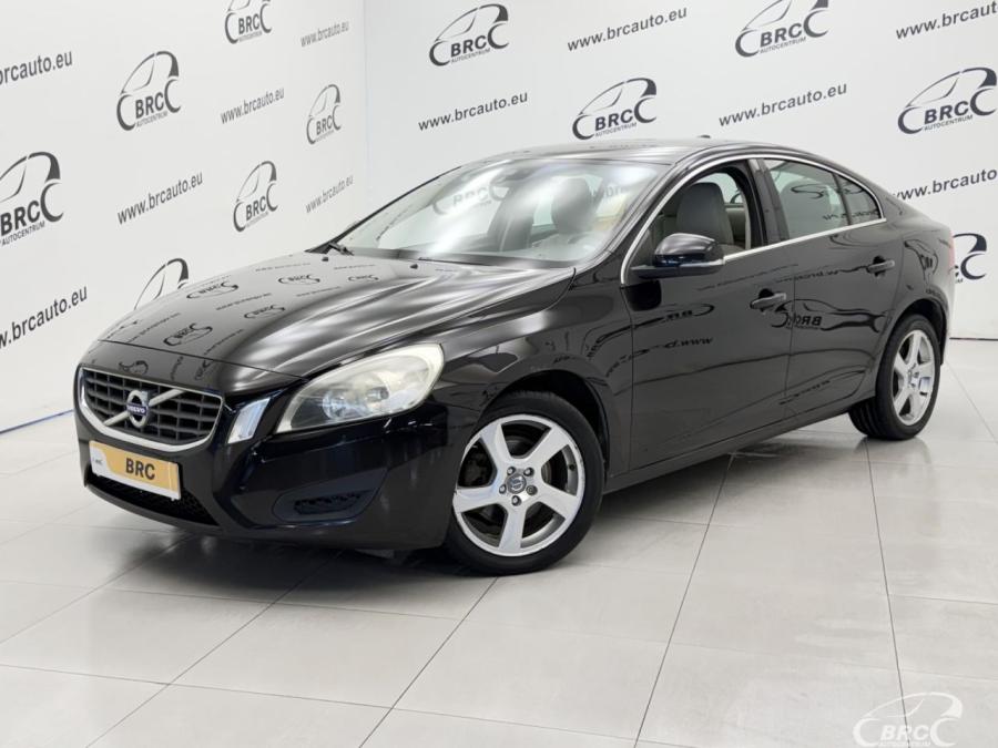 Volvo S60 2010 Viļņa, ar dzinēja tilpumu 1.98 L un nobraukumu 286 tūkst. km par 4500 €, foto 1 vietnē AUTOMOTO.COM.LV