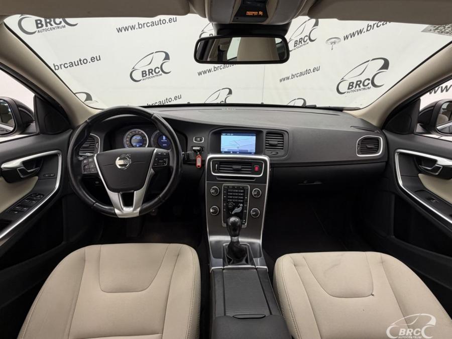 Volvo S60 2010 Viļņa, ar dzinēja tilpumu 1.98 L un nobraukumu 286 tūkst. km par 4500 €, foto 4 vietnē AUTOMOTO.COM.LV
