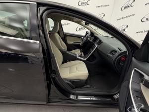 Volvo S60 2010 Viļņa, ar dzinēja tilpumu 1.98 L un nobraukumu 286 tūkst. km par 4500 €, foto 5 vietnē AUTOMOTO.COM.LV