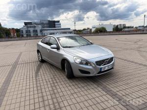 Volvo S60 2011 Rīga, ar dzinēja tilpumu 1.60 L un nobraukumu 266 tūkst. km par 5300 €, foto 1 vietnē AUTOMOTO.COM.LV