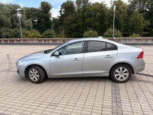 Volvo S60 2011 Rīga, ar dzinēja tilpumu 1.60 L un nobraukumu 266 tūkst. km par 5300 €, foto 2 vietnē AUTOMOTO.COM.LV