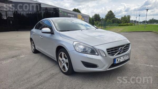 Volvo S60 2011 Rīga, ar dzinēja tilpumu 2.00 L un nobraukumu 286 tūkst. km par 6000 €, foto 2 vietnē AUTOMOTO.COM.LV