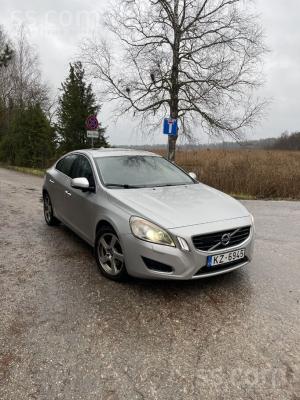 Volvo S60 2011 in Jurmala, with an engine capacity of 2.00 L and mileage of 346 thousand km for 4100 €, photo 2 on AUTOMOTO.COM.LV