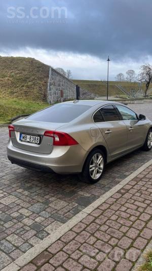 Volvo S60 2011 in Daugavpils, with an engine capacity of 2.00 L and mileage of 247 thousand km for 5100 €, photo 2 on AUTOMOTO.COM.LV