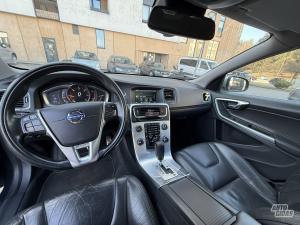 Volvo S60 2011 in Vilnius, with an engine capacity of 2.00 L and mileage of 282 thousand km for 6200 €, photo 10 on AUTOMOTO.COM.LV