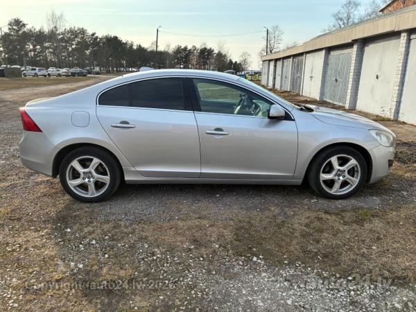 Volvo S60 2011 in Tallinn, with an engine capacity of 2.00 L and mileage of 202 thousand km for 5400 €, photo 2 on AUTOMOTO.COM.LV