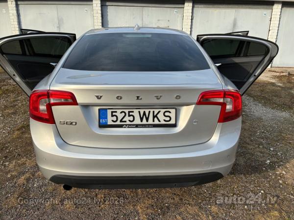 Volvo S60 2011 in Tallinn, with an engine capacity of 2.00 L and mileage of 202 thousand km for 5400 €, photo 5 on AUTOMOTO.COM.LV