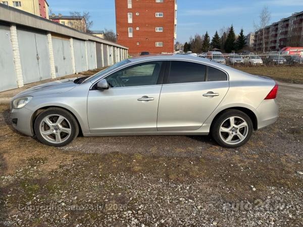 Volvo S60 2011 in Tallinn, with an engine capacity of 2.00 L and mileage of 202 thousand km for 5400 €, photo 6 on AUTOMOTO.COM.LV