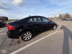 Volvo S60 2011 Kauņa, ar dzinēja tilpumu 2.00 L un nobraukumu 337 tūkst. km par 5000 €, foto 3 vietnē AUTOMOTO.COM.LV