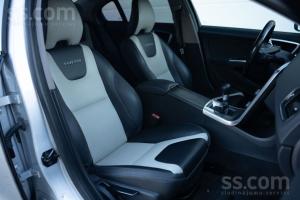 Вольво С60 2011 в Рига, объемом двигателя 2.00 л и пробегом 235 тыс. км за 5700 €, фото 13 на AUTOMOTO.COM.LV