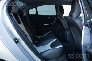 Вольво С60 2011 в Рига, объемом двигателя 2.00 л и пробегом 235 тыс. км за 5700 €, фото 15 на AUTOMOTO.COM.LV