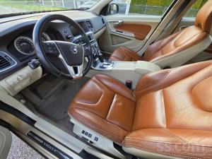 Volvo S60 2011 Rīga, ar dzinēja tilpumu 1.60 L un nobraukumu 153 tūkst. km par 8300 €, foto 5 vietnē AUTOMOTO.COM.LV