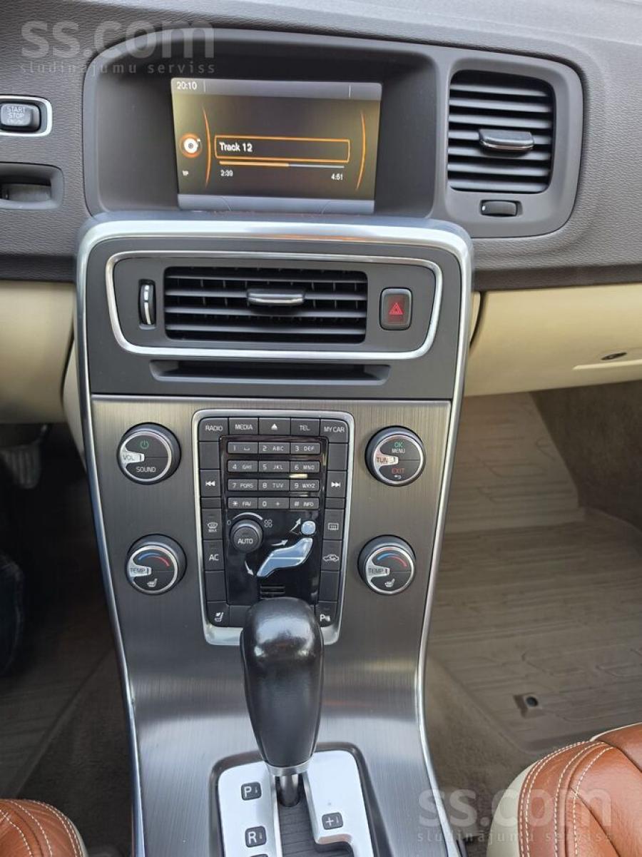 Volvo S60 2011 Rīga, ar dzinēja tilpumu 1.60 L un nobraukumu 153 tūkst. km par 8300 €, foto 6 vietnē AUTOMOTO.COM.LV