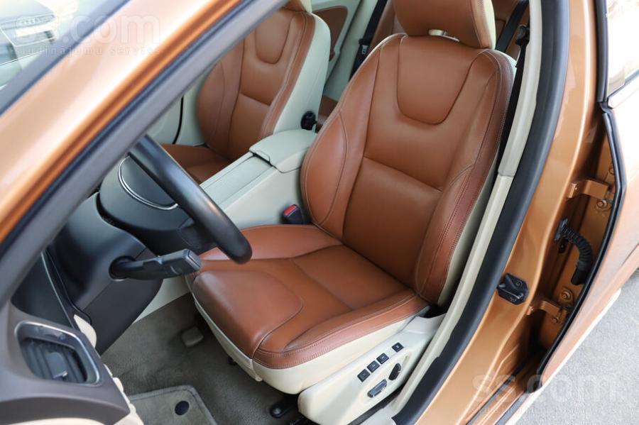 Volvo S60 2011 Tukums, ar dzinēja tilpumu 2.40 L un nobraukumu 270 tūkst. km par 6990 €, foto 8 vietnē AUTOMOTO.COM.LV