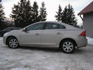 Volvo S60 2011 in Riga, with an engine capacity of 2.40 L and mileage of 0 thousand km for 8150 €, photo 5 on AUTOMOTO.COM.LV