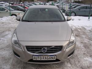 Volvo S60 2011 in Riga, with an engine capacity of 2.40 L and mileage of 0 thousand km for 8150 €, photo 6 on AUTOMOTO.COM.LV
