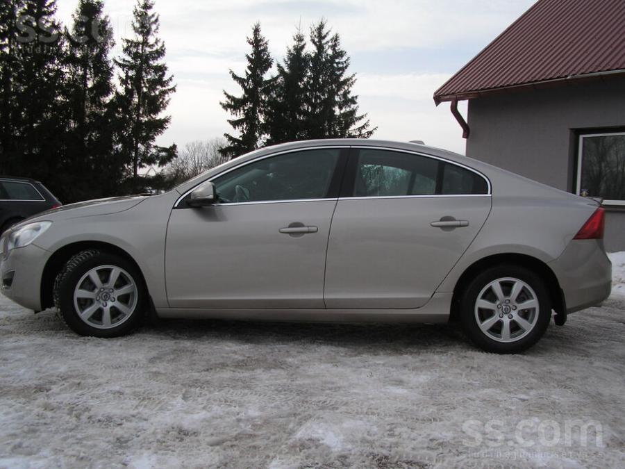 Volvo S60 2011 in Riga, with an engine capacity of 2.40 L and mileage of 0 thousand km for 8150 €, photo 9 on AUTOMOTO.COM.LV