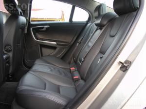 Volvo S60 2011 in Riga, with an engine capacity of 2.40 L and mileage of 0 thousand km for 8150 €, photo 24 on AUTOMOTO.COM.LV