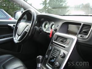 Volvo S60 2011 in Riga, with an engine capacity of 2.40 L and mileage of 0 thousand km for 8150 €, photo 30 on AUTOMOTO.COM.LV