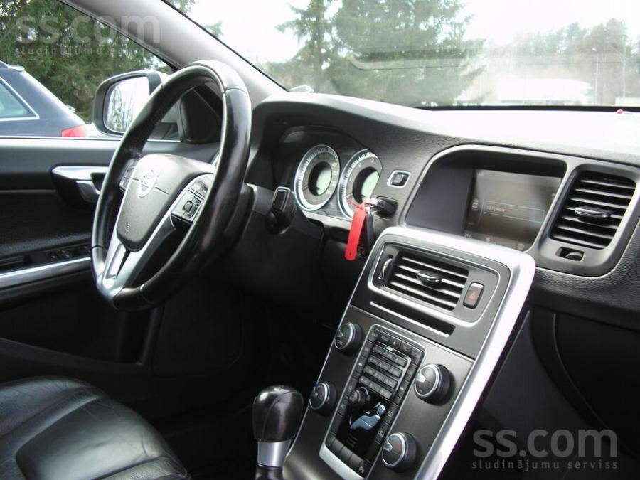 Volvo S60 2011 in Riga, with an engine capacity of 2.40 L and mileage of 0 thousand km for 8150 €, photo 30 on AUTOMOTO.COM.LV