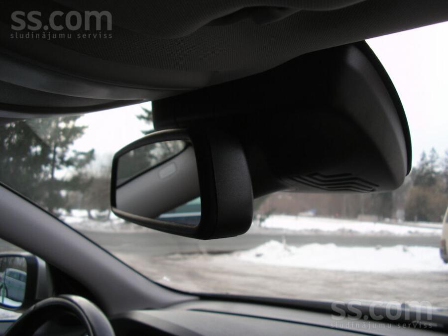Volvo S60 2011 in Riga, with an engine capacity of 2.40 L and mileage of 0 thousand km for 8150 €, photo 32 on AUTOMOTO.COM.LV