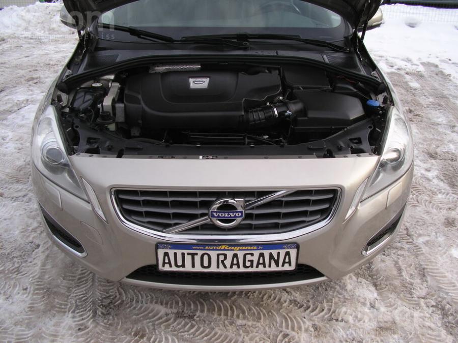 Volvo S60 2011 in Riga, with an engine capacity of 2.40 L and mileage of 0 thousand km for 8150 €, photo 33 on AUTOMOTO.COM.LV