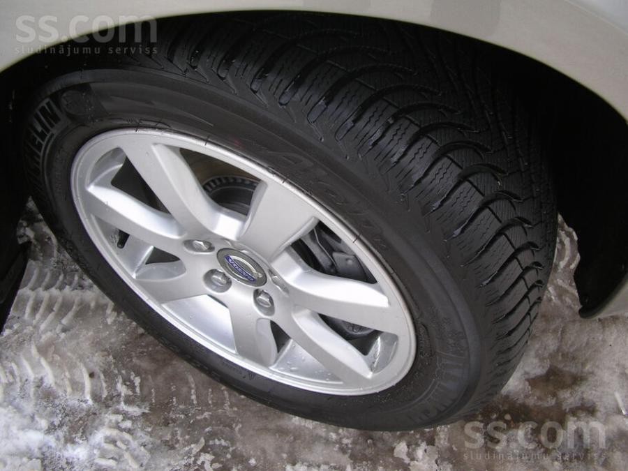 Volvo S60 2011 in Riga, with an engine capacity of 2.40 L and mileage of 0 thousand km for 8150 €, photo 34 on AUTOMOTO.COM.LV