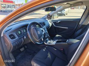 Volvo S60 2011 Narva, ar dzinēja tilpumu 2.00 L un nobraukumu 156 tūkst. km par 7500 €, foto 6 vietnē AUTOMOTO.COM.LV