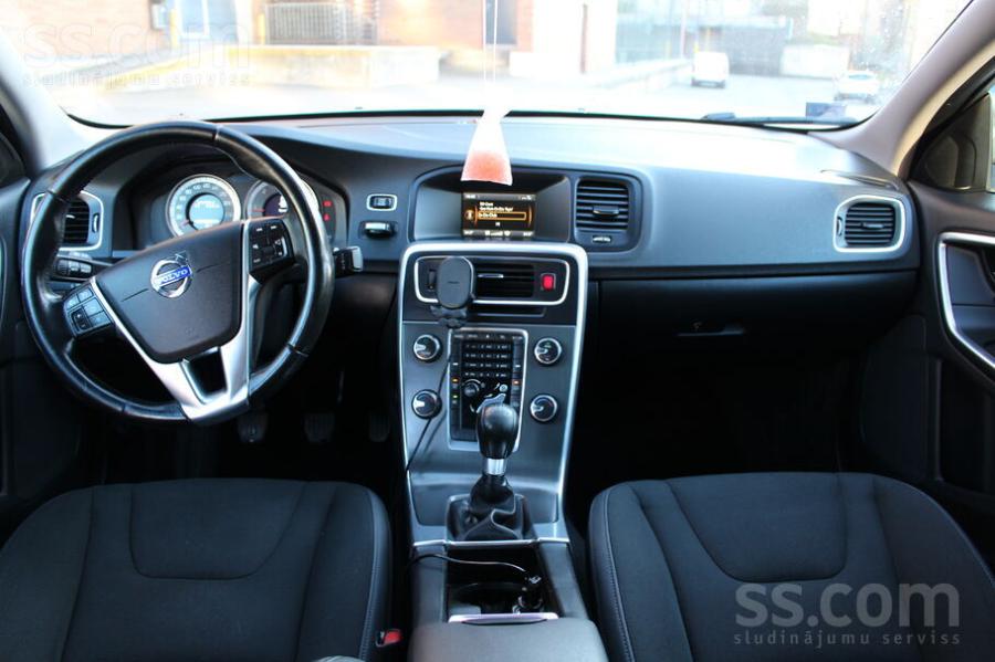 Volvo S60 2012 in Saldus, with an engine capacity of 1.60 L and mileage of 297 thousand km for 6380 €, photo 9 on AUTOMOTO.COM.LV