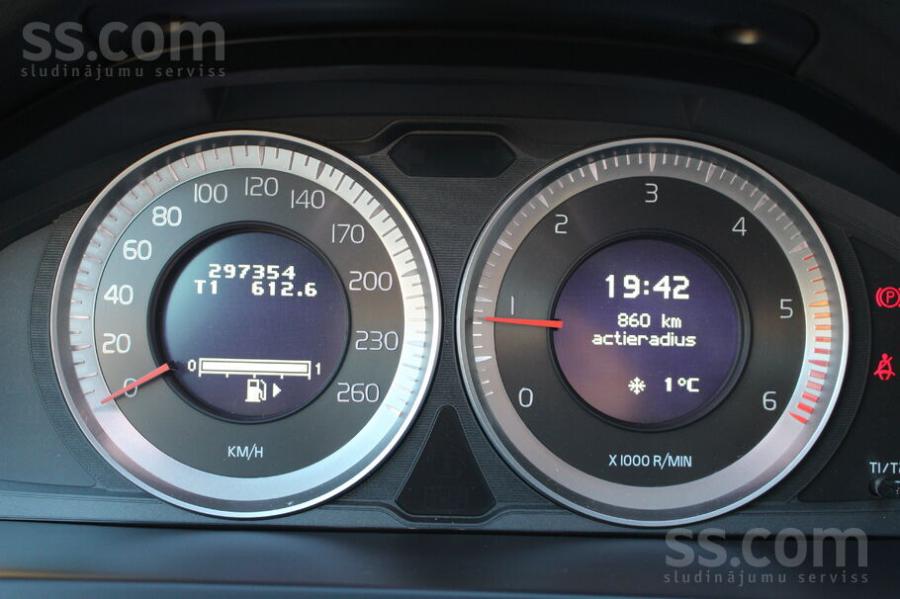 Volvo S60 2012 in Saldus, with an engine capacity of 1.60 L and mileage of 297 thousand km for 6380 €, photo 12 on AUTOMOTO.COM.LV