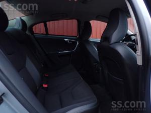 Volvo S60 2012 Liepāja, ar dzinēja tilpumu 1.60 L un nobraukumu 227 tūkst. km par 5250 €, foto 5 vietnē AUTOMOTO.COM.LV