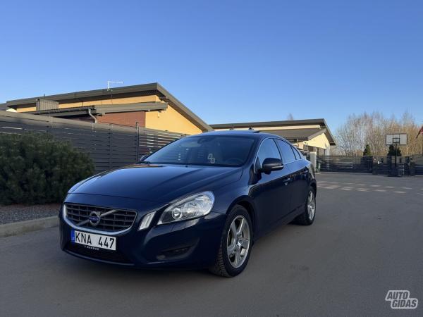 Volvo S60 2012 Kauņa, ar dzinēja tilpumu 2.50 L un nobraukumu 289 tūkst. km par 5500 €, foto 1 vietnē AUTOMOTO.COM.LV