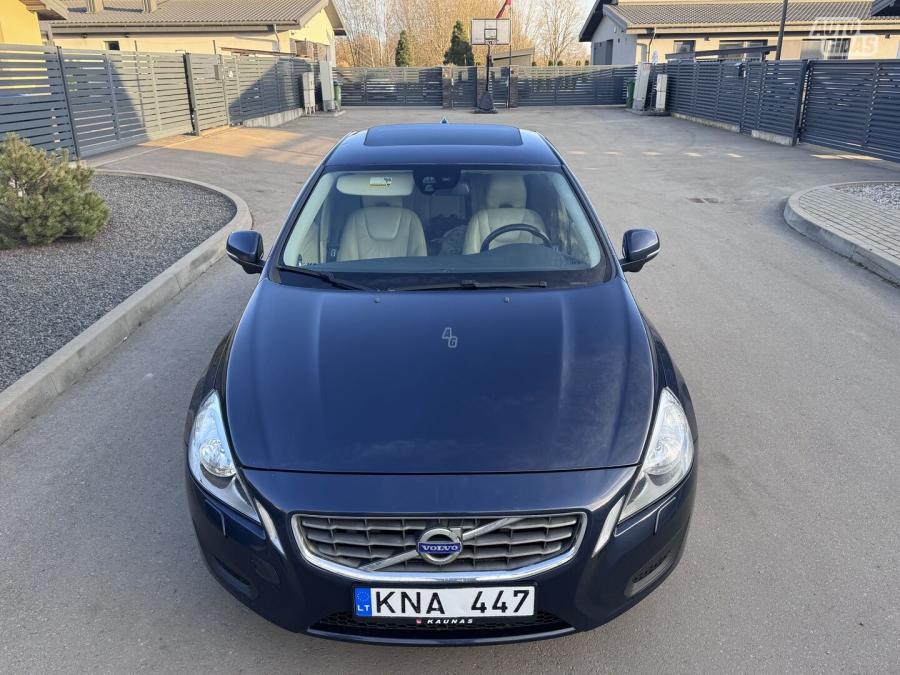 Volvo S60 2012 Kauņa, ar dzinēja tilpumu 2.50 L un nobraukumu 289 tūkst. km par 5500 €, foto 3 vietnē AUTOMOTO.COM.LV