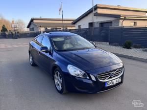 Volvo S60 2012 Kauņa, ar dzinēja tilpumu 2.50 L un nobraukumu 289 tūkst. km par 5500 €, foto 4 vietnē AUTOMOTO.COM.LV