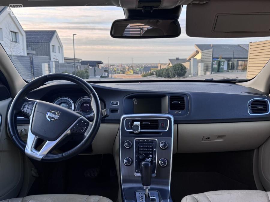 Volvo S60 2012 Kauņa, ar dzinēja tilpumu 2.50 L un nobraukumu 289 tūkst. km par 5500 €, foto 12 vietnē AUTOMOTO.COM.LV