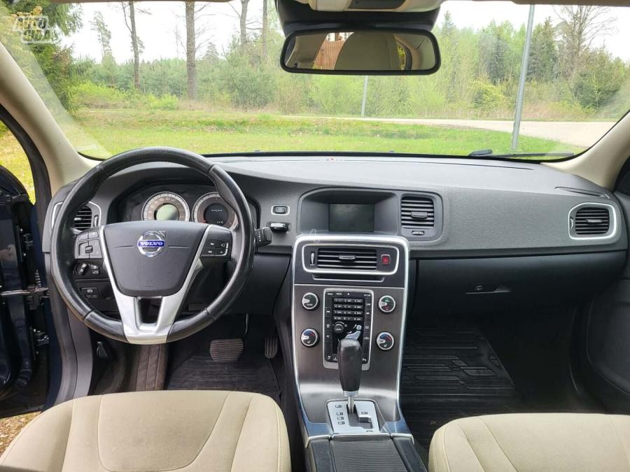 Volvo S60 2012 Jurbarkas, ar dzinēja tilpumu 1.60 L un nobraukumu 260 tūkst. km par 4800 €, foto 5 vietnē AUTOMOTO.COM.LV
