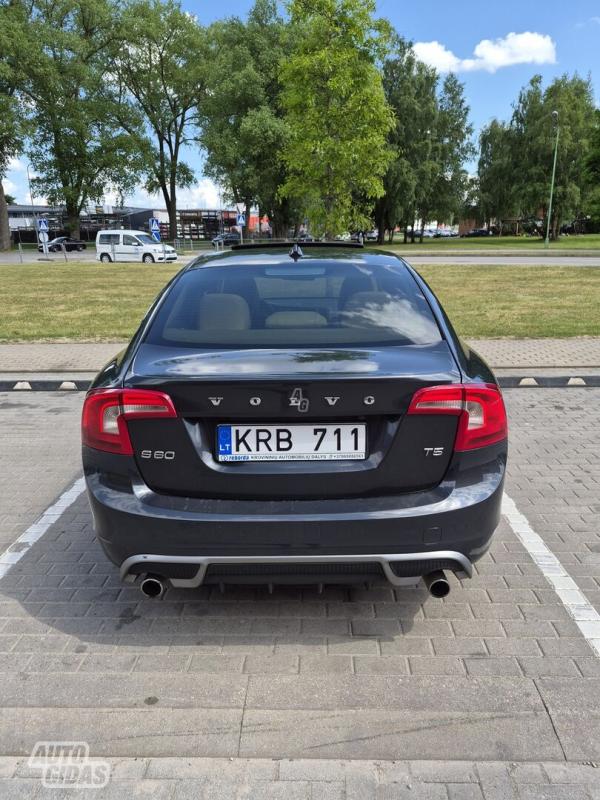 Вольво С60 2012 в Шилуте, объемом двигателя 2.50 л и пробегом 187 тыс. км за 6950 €, фото 5 на AUTOMOTO.COM.LV